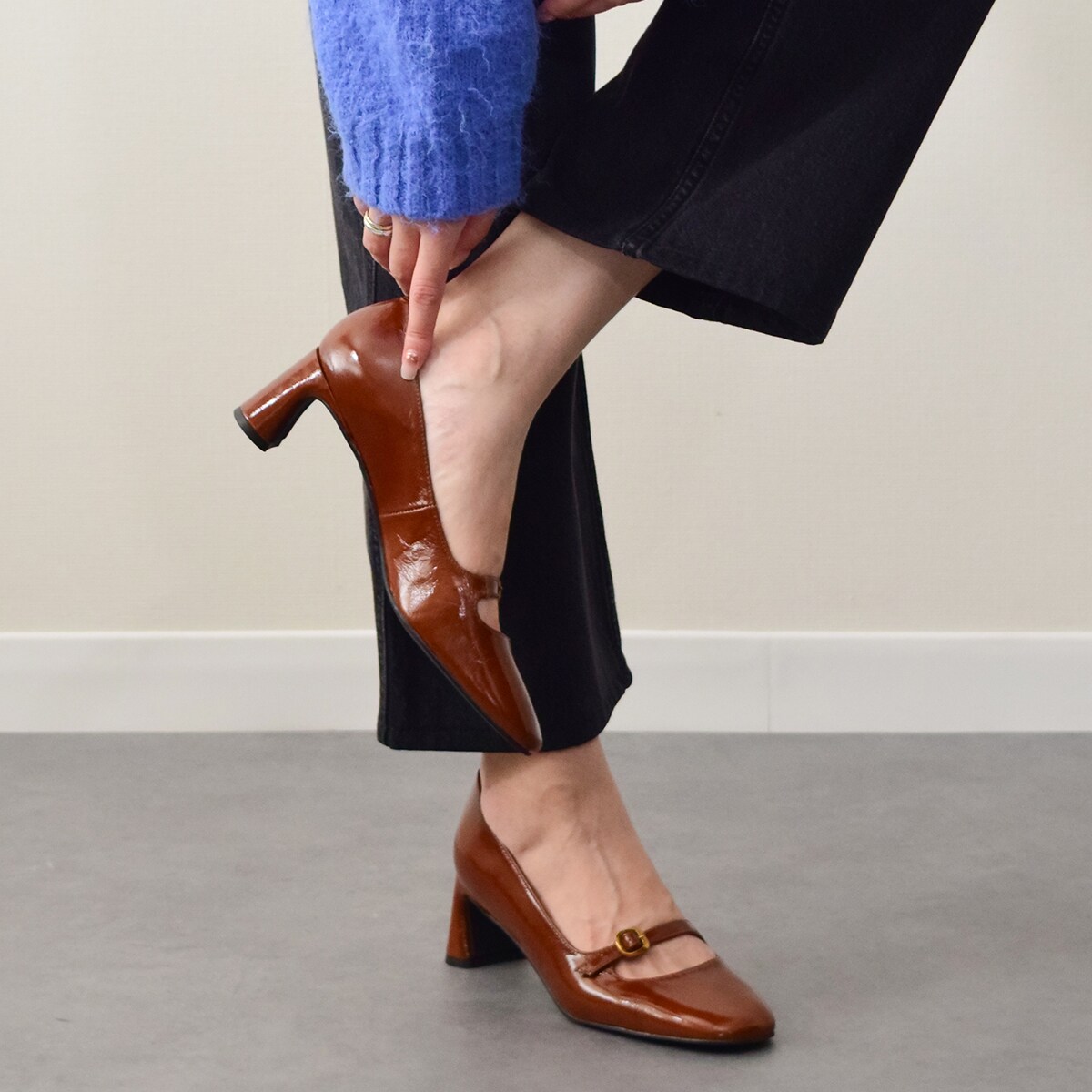 楽天市場】ANGEL ALARCON◇3.5cmヒール◇スクエアトウボアパンプス