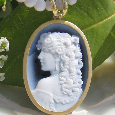 【楽天市場】Gerhard Schmidt作 ストーンカメオ 最高級ブラックメノウ K18 ペンダントトップ【ドレスの美しい女性】：千年ジュエリー