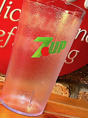 【楽天市場】アメリカン雑貨 IMPACT TUMBLERS プラスティック タンブラー 7up LOGO キッチン グラス ジョッキ：アメリカン雑貨インテリア【1985】