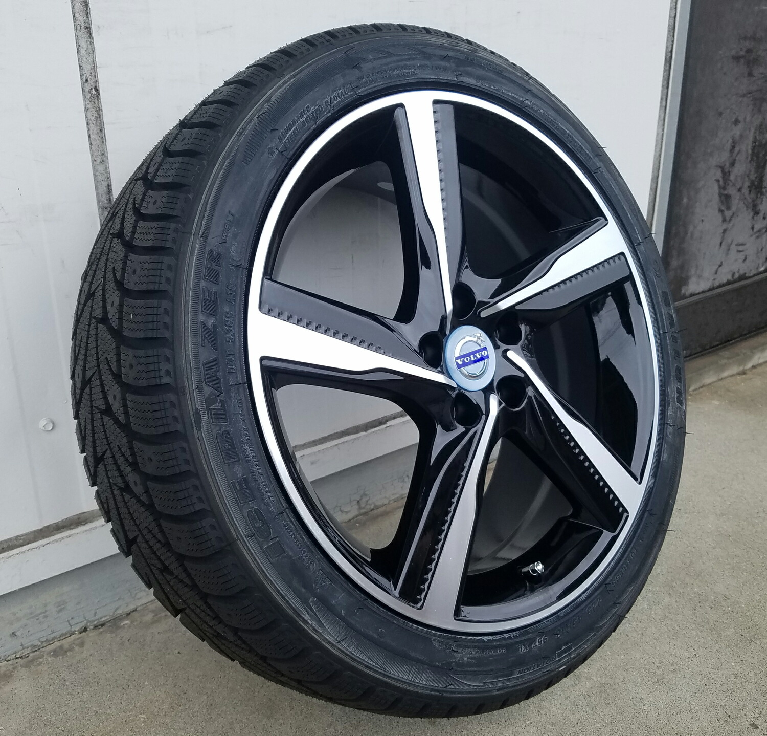 【楽天市場】2023年製 スタッドレス ボルボ VOLVO V40 SAILUN ICE BLAZER WSTX 225/40R18 18 ...