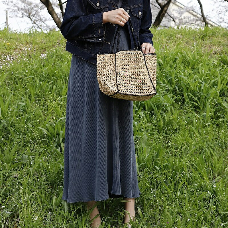 【楽天市場】ラフィアかぎ編みバッグ 透かし正方形 NAT黒：MANGOROBE／マンゴロベ