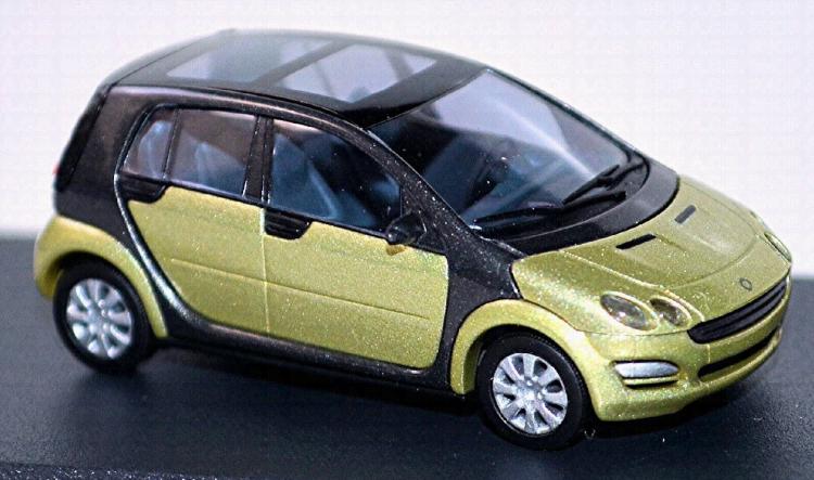 【楽天市場】Busch 1/87 スマート フォーフォー 2004 - 2006 グリーンBusch 1:87 Smart Forfour ...