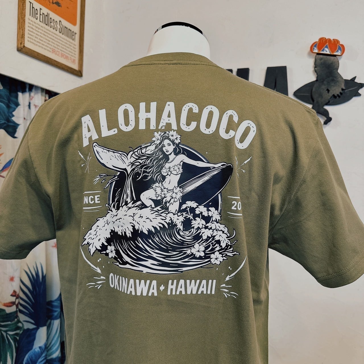 【楽天市場】OKINAWA×HawaiiTEE(ライトオリーブ)半袖Tシャツカジュアルファッション沖縄ハワイ男女兼用ユニセックス親子コーデおそろコーデ送料無料ラッピング無料ギフトにオススメ ...