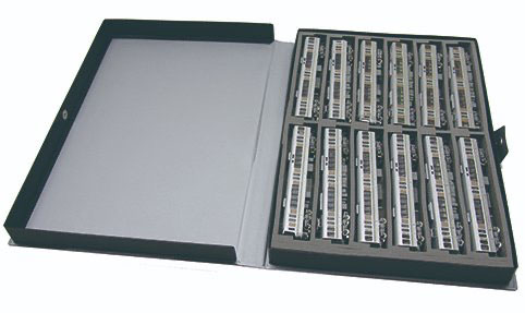 【楽天市場】CS-801 12両用車両ケースB シルバー[CASCO]《発売済・在庫品》：あみあみ 楽天市場店