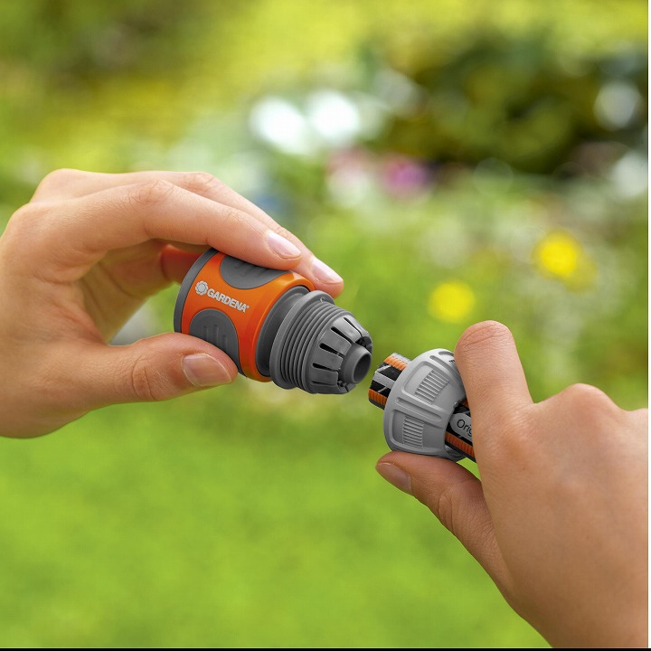 【楽天市場】散水 水やり 水遊び GARDENA ガルデナ タカショー / ホースコネクター ホース直径13-15mm /小型 (rco)：青山ガーデン タカショー公式