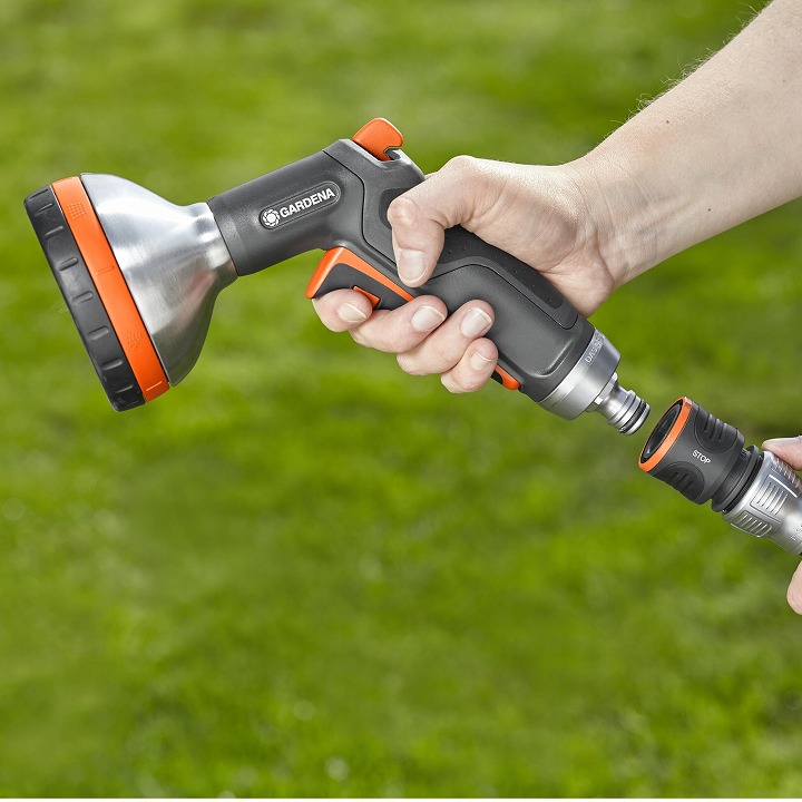 【楽天市場】散水 水やり 水遊び GARDENA ガルデナ タカショー / 止水用ホースコネクター プレミアム ホース直径13-15mm /小型 (rco)：青山ガーデン 屋外家具・ライト