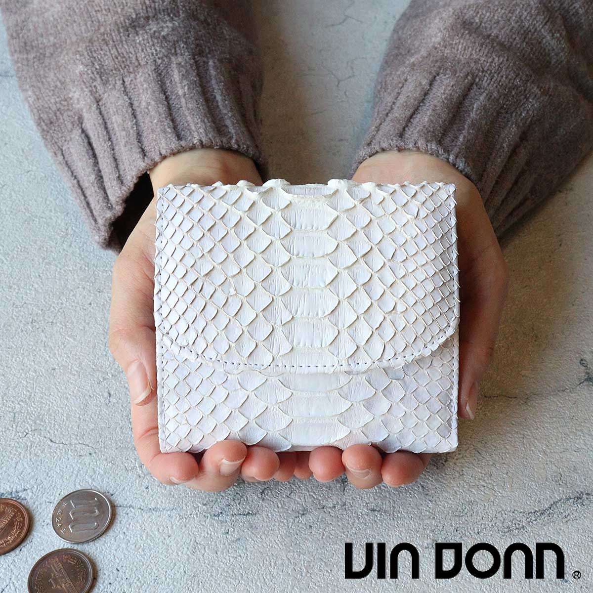 【楽天市場】【最大700円OFFクーポン】VIA DOAN(ヴィアドアン)Bran python(ブランパイソン) 二つ折り財布 ボックス型小銭入れ ミニ財布 ヘビ革 ダイヤモンドパイソン ...