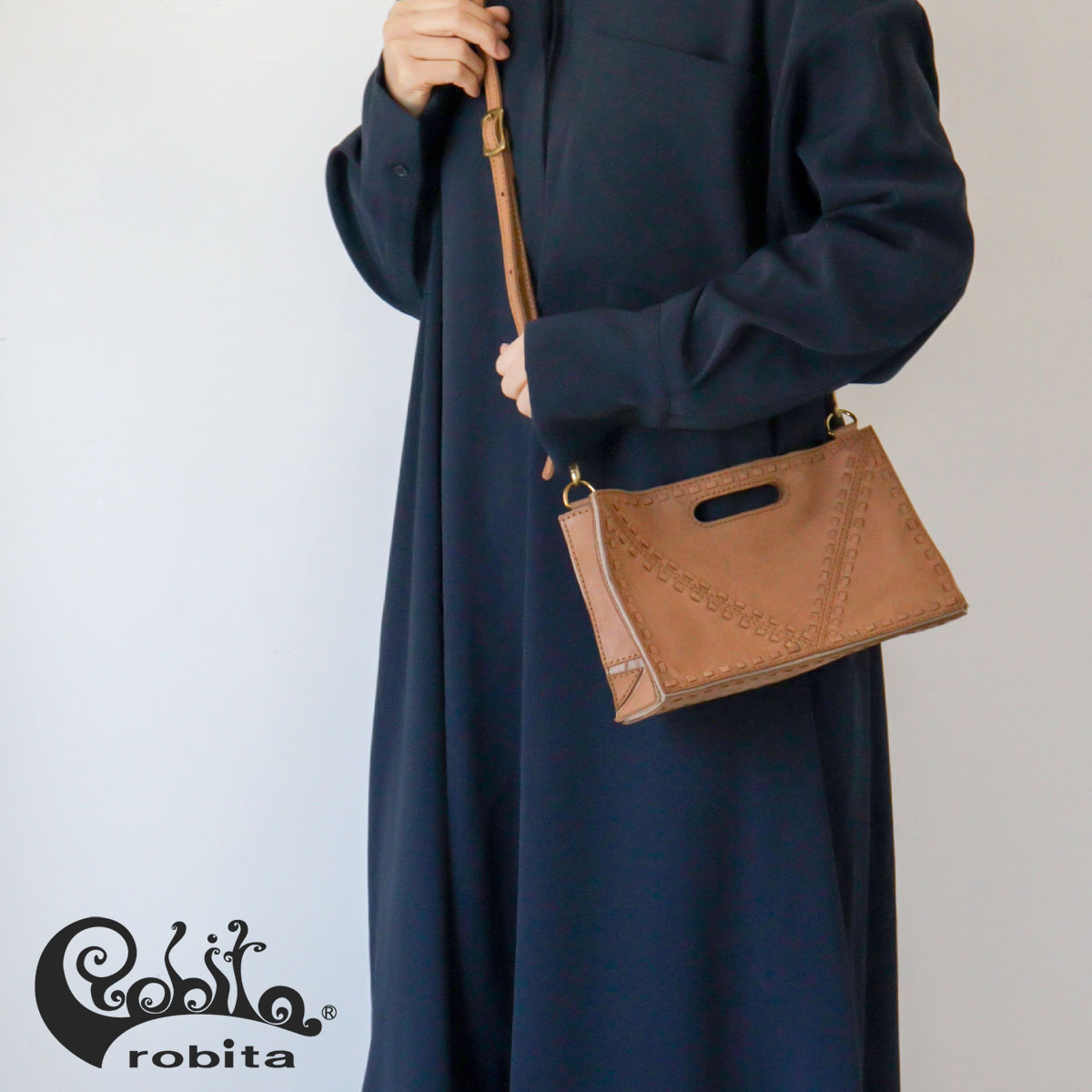 【楽天市場】【スーパーSALEで使える半額クーポン】【廃盤終了】ミニショルダーバッグ 2WAY パネルクラフト 折りたたみ くり手ハンドル ロビタ robita 本革 牛革 レディース KH ...