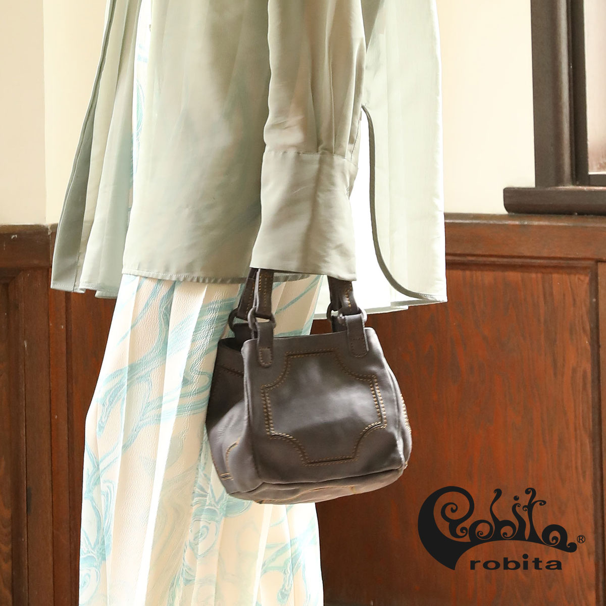 【楽天市場】【最大700円OFFクーポン】【廃盤終了】robita ロビタトートバッグ クラフトサイコロトート ミニトート 小さめ バッグ マチあり かわいい ブランド レザー 本革 牛革 ...