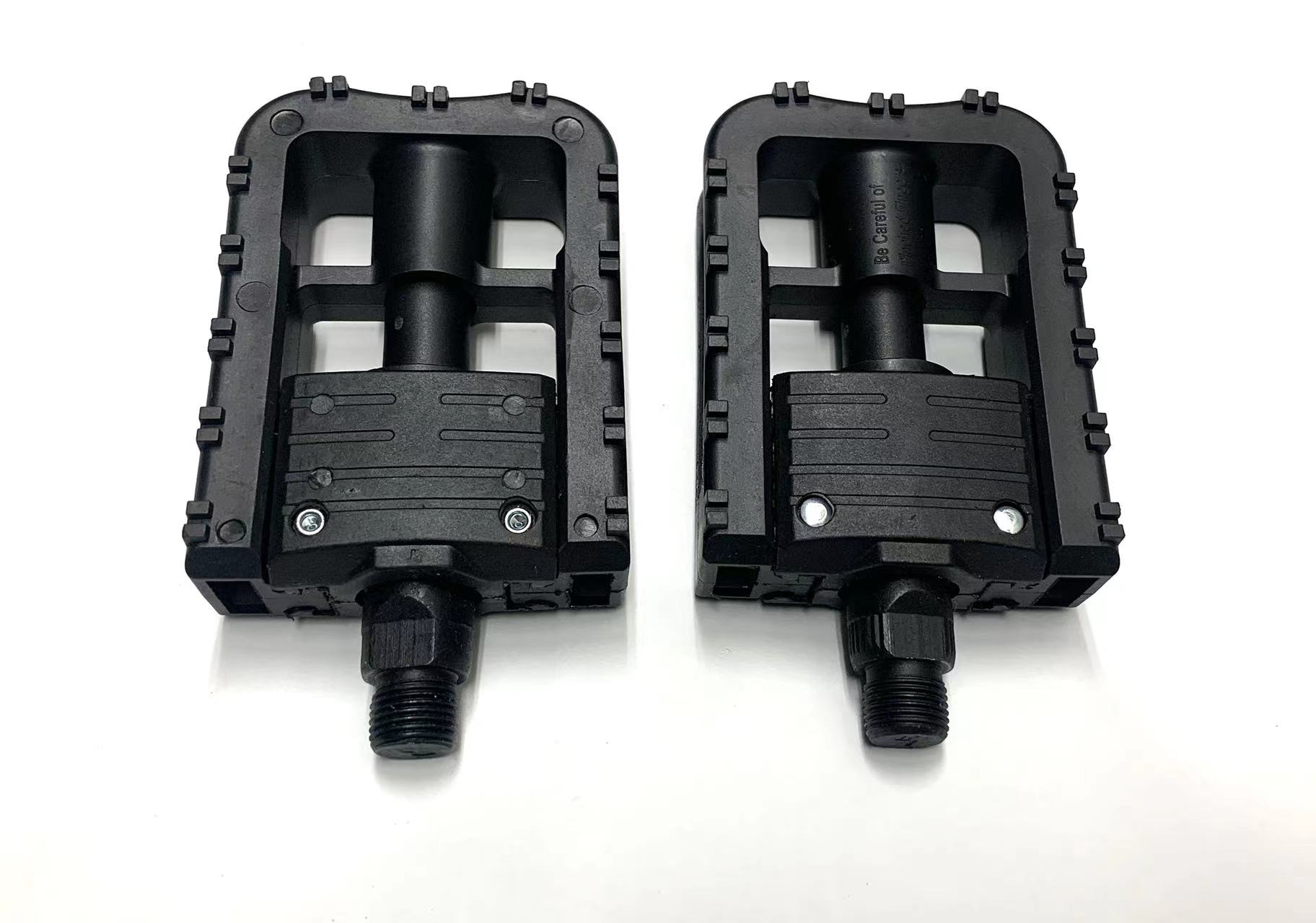 【楽天市場】自転車用折り畳みベタル 左と右ペア：アルザン問屋in楽天市場店