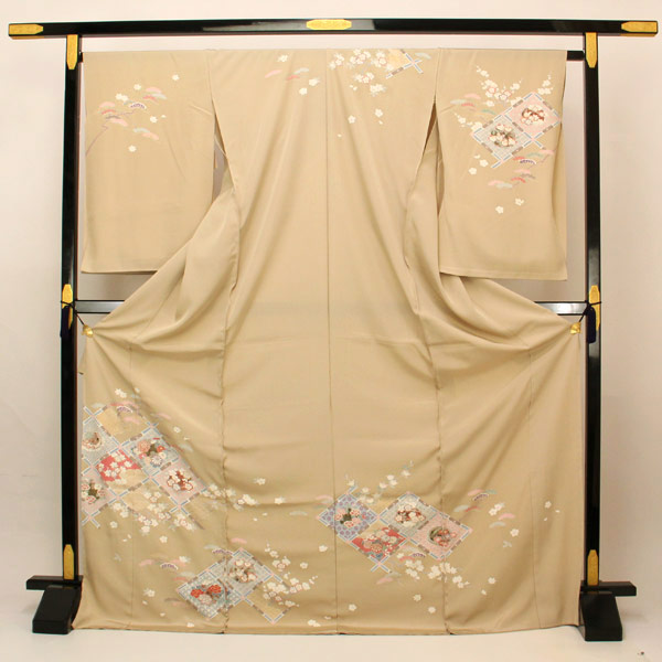 【楽天市場】【期間限定 1129 いいふく】【袷のお仕立て付き】 本加工 丹後ちりめん 金彩・金駒刺繍 訪問着 古典柄 hm1871 【あすか ...