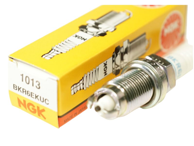 【楽天市場】NGK BKR6EKUC 1013 一体形 スパークプラグ(2極セミ沿面) x 1本 エヌジーケー 日本特殊陶業 Spark ...