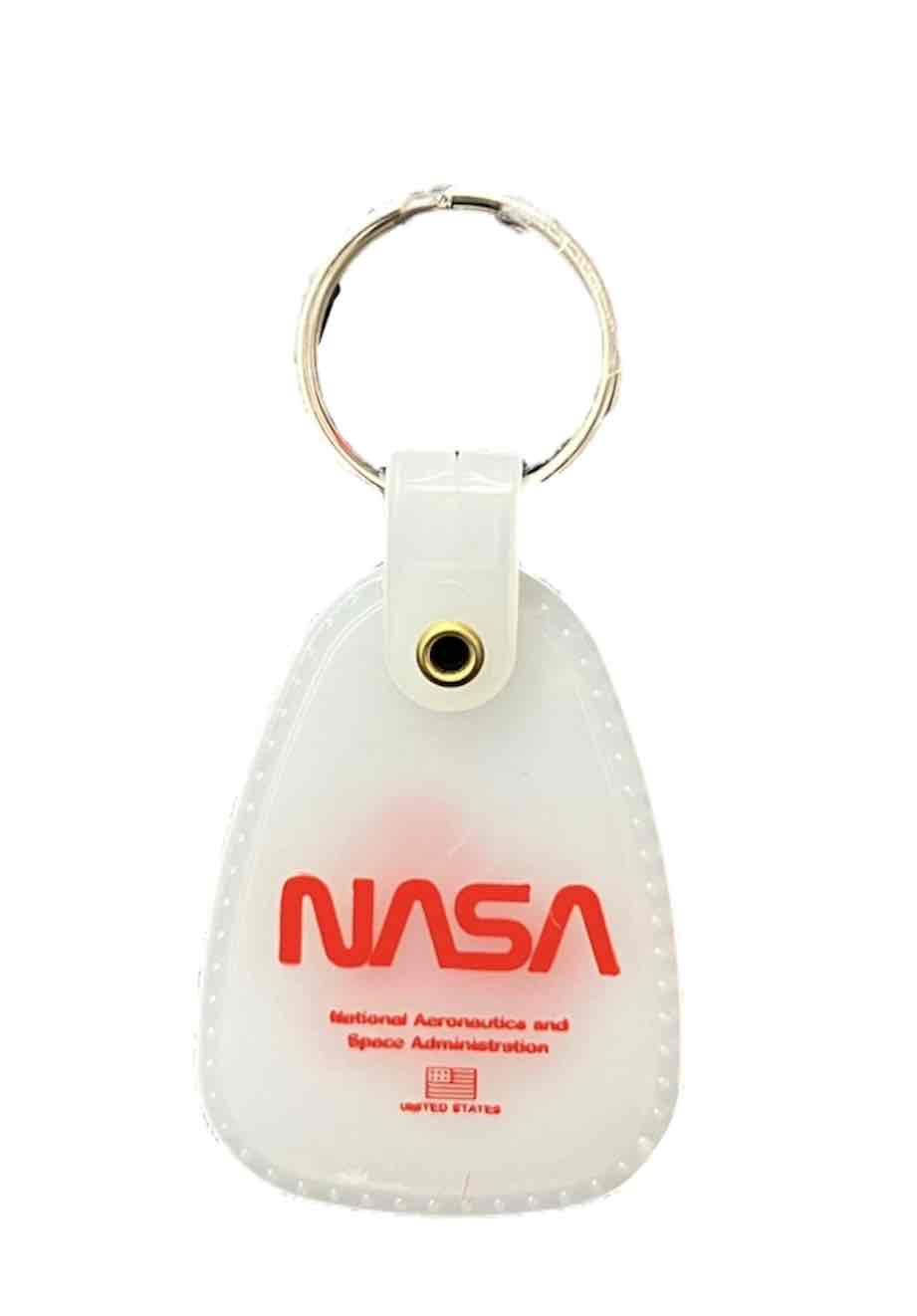 【楽天市場】[UNITE ENTERPRISE] NASA WESTERN SADDLE KEY RING キーホルダー キーリング 蓄光 ...