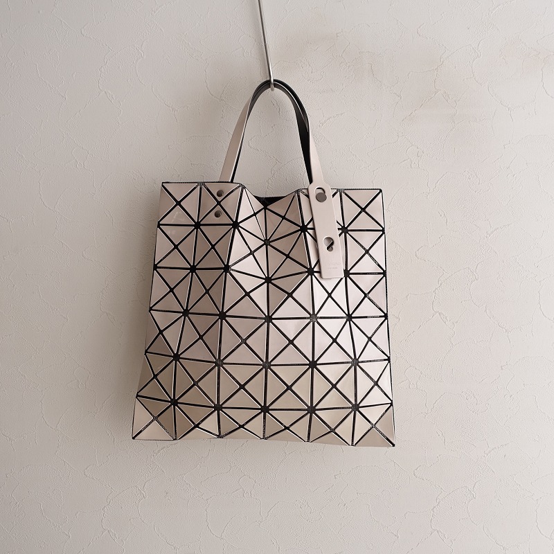 【楽天市場】//バオバオイッセイミヤケ BAOBAO ISSEY MIYAKE LUCENT トートバッグ 【中古】【71B42】：ブランド ...