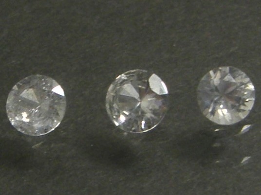 【楽天市場】天然 ホワイトサファイア0．34ct 3個：Gems 楽天市場支店