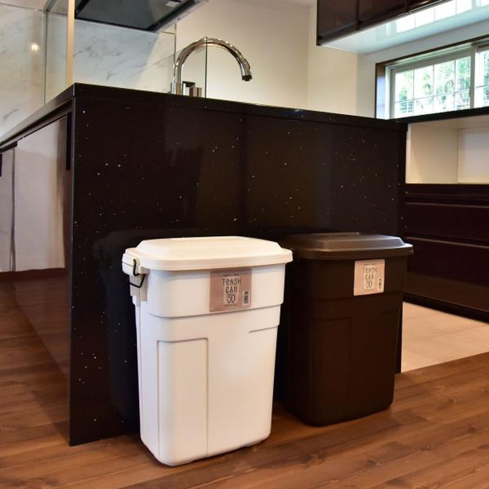【楽天市場】トラッシュカン ペール ごみ箱 ゴミ箱 ダストボックス 30L ブラウン ホワイト W39×D27×H48.6 azu-LFS-934 あす楽 ゴミ箱 送料無料 北欧 モダン 家具 ...