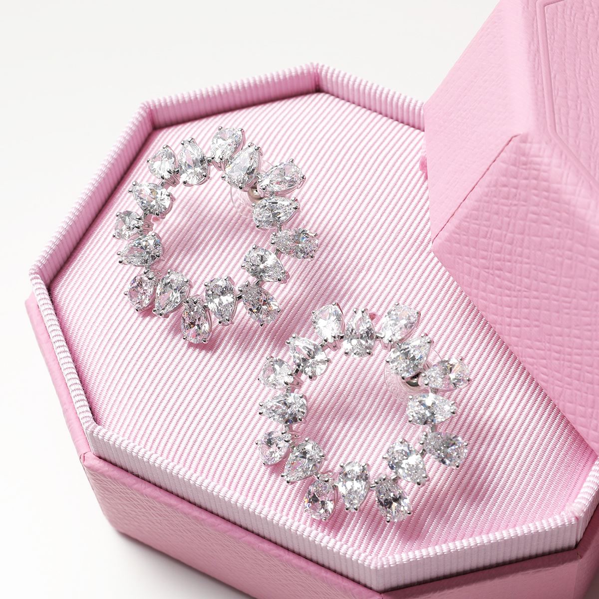 【楽天市場】SWAROVSKI スワロフスキー ピアス Millenia ミレニア 5601509 レディース クリスタル フープ ...