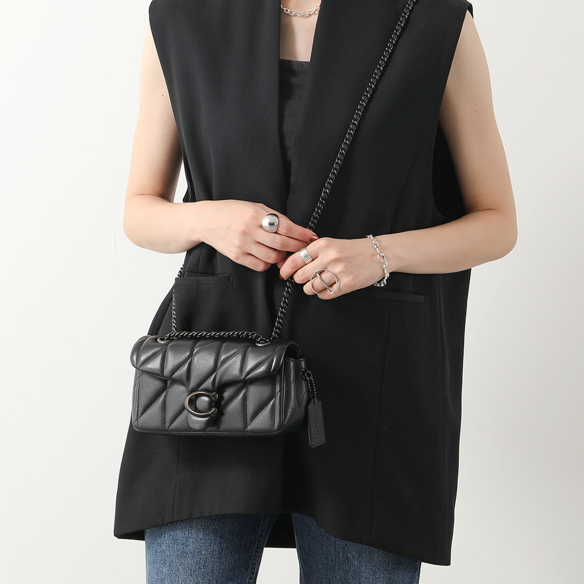 【楽天市場】COACH コーチ ショルダーバッグ QLT LTH TABBY SB CP149 レディース タビー 20 レザー キルティング ポシェット クロスボディ 鞄 V5BLK ...