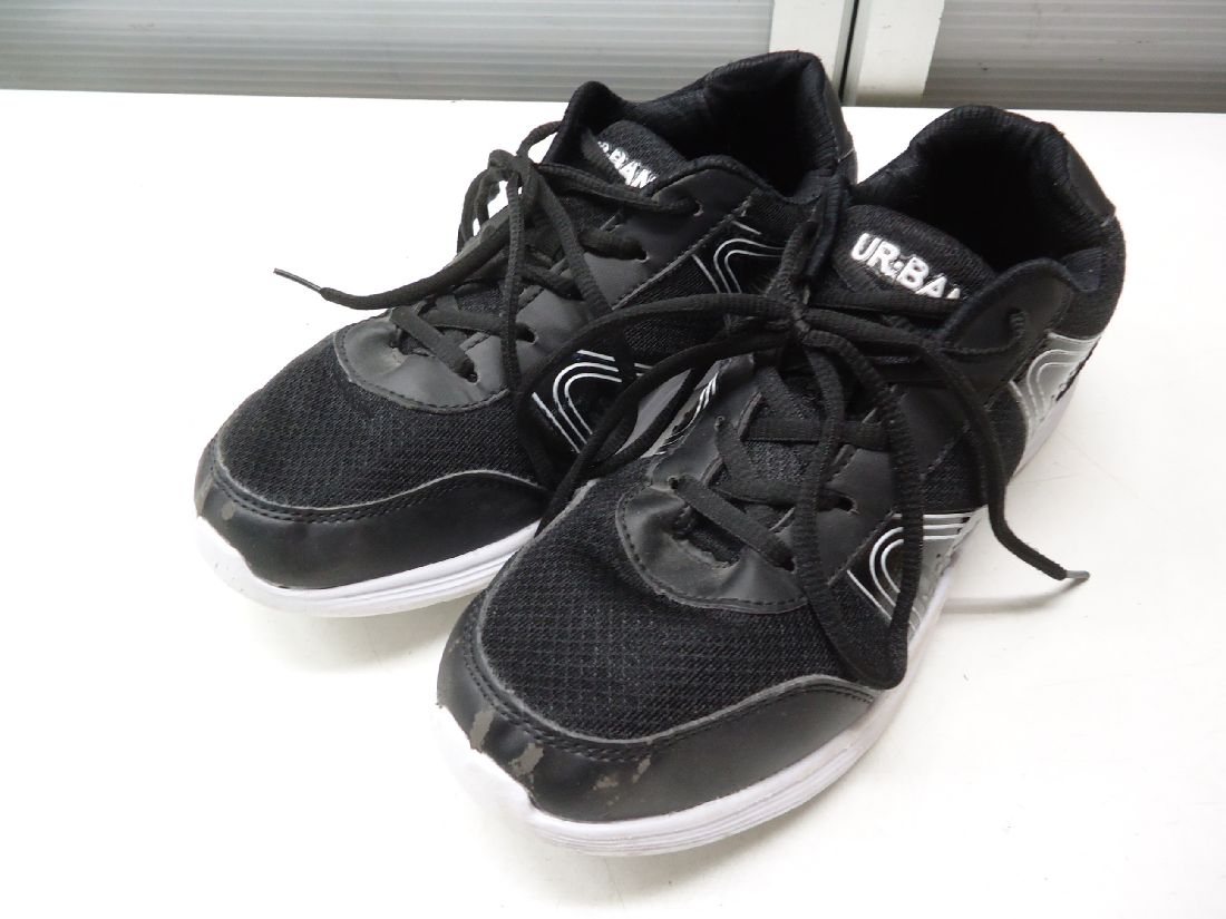 【楽天市場】UR・BANE/ユーアールバーン 26.0cm メンズ ローカットスニーカー スポーツ シューズ BLACK/WHITE/ブラック/ホワイト/黒色/白色 軽量 タウンシューズ ...