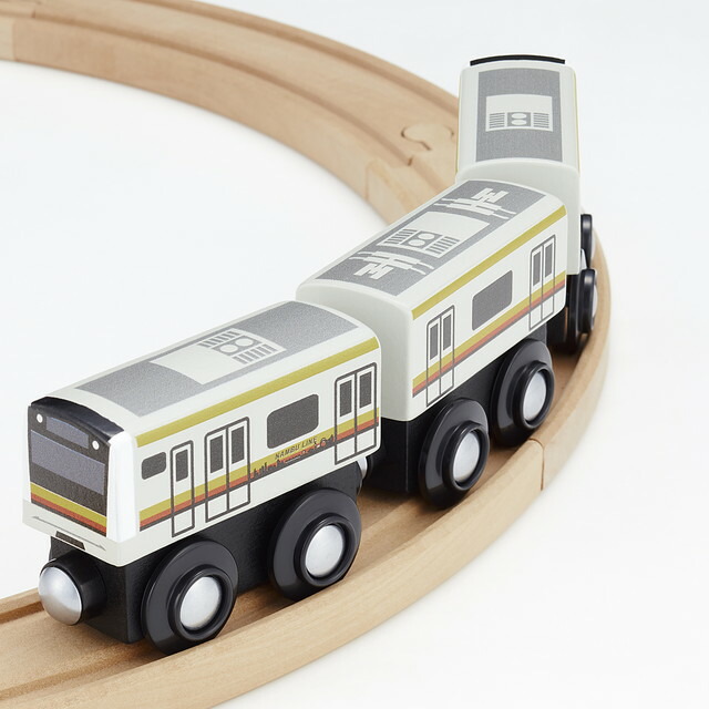 【楽天市場】【送料無料】 moku TRAIN E233系南武線 (3両セット 木製玩具 木製おもちゃ 木製レール)：トイスタジアム1号店