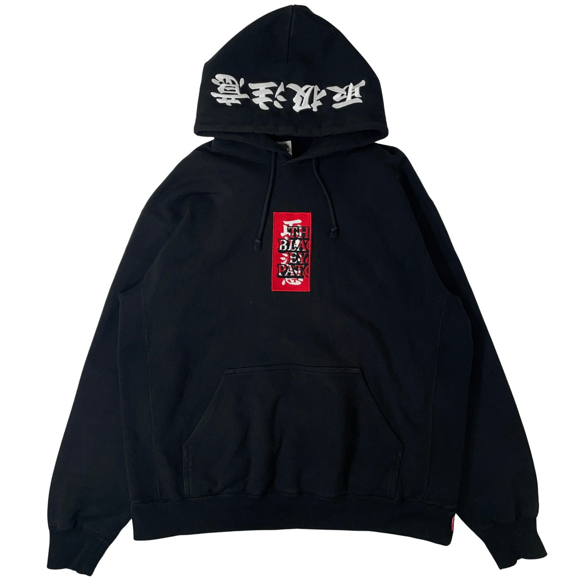 【楽天市場】Black Eye Patch ブラックアイパッチ パーカー プルオーバー スウェット 刺繍 取扱注意 LABEL HOODIE ...