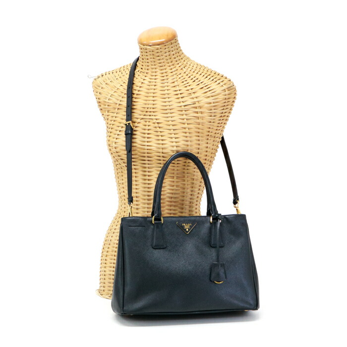 【楽天市場】【Bランク】 プラダ PRADA ガレリア サフィアーノ (レザー) トライアングル ロゴ BN1874 ハンドバッグ 手提げ ...