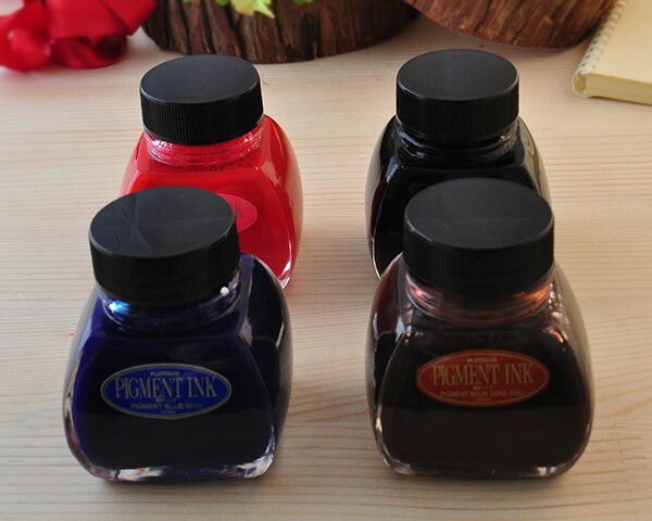 【楽天市場】プラチナ万年筆 PLATINUM 万年筆用 限定品 ボトルインク 60cc 水性顔料 インク アルカリ性 INK 全4色 INKG ...