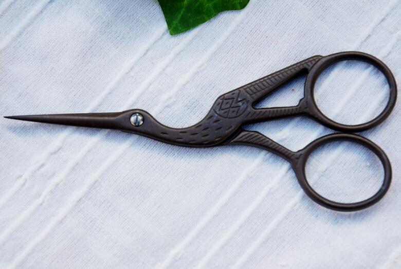 【楽天市場】はさみ 実用 鳥 バード レトロ アンティーク デザイン シザー 鋏 62156 裁縫 道具 アメリカン 北欧 フレンチ ナチュラル カントリー インテリア 雑貨 ソーイング ...