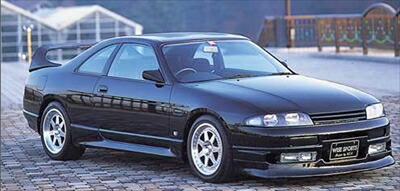 【楽天市場】R33 BeforeMC リアウイング 塗装取付込：Autostyle