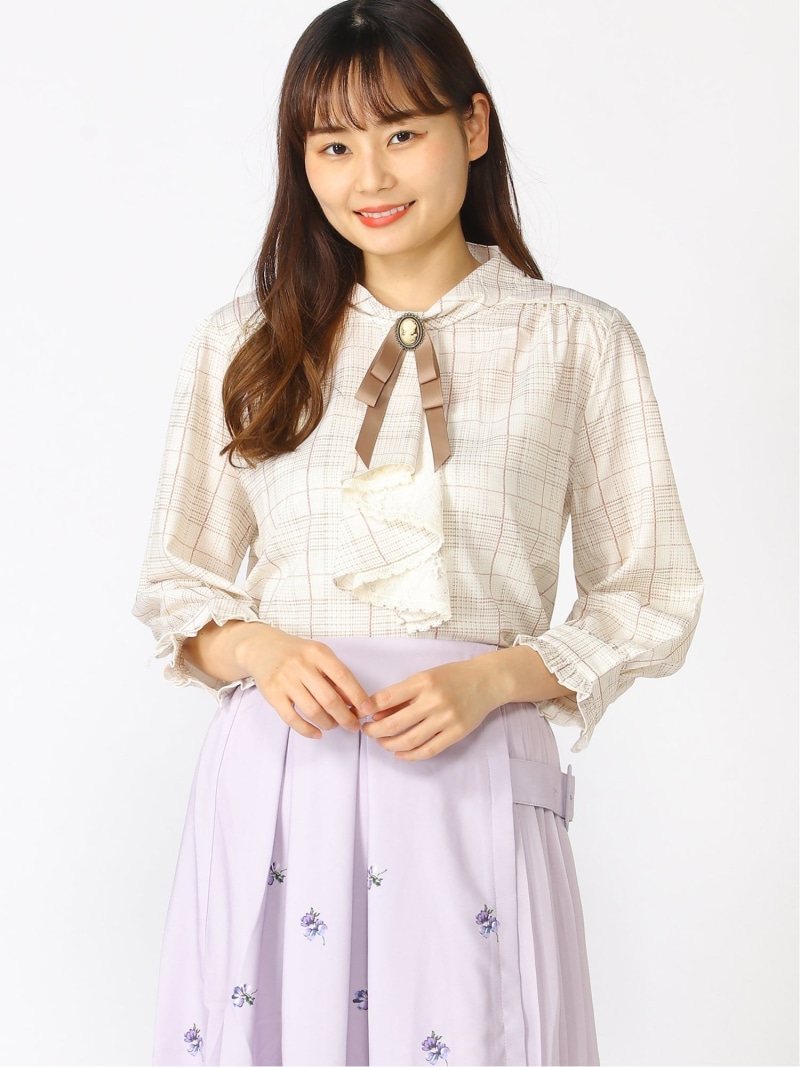 【楽天市場】【SALE／51%OFF】(W)カメオ付ラッフルフリルBL axes femme アクシーズファム トップス シャツ・ブラウス ベージュ グレー ホワイト【RBA_E ...