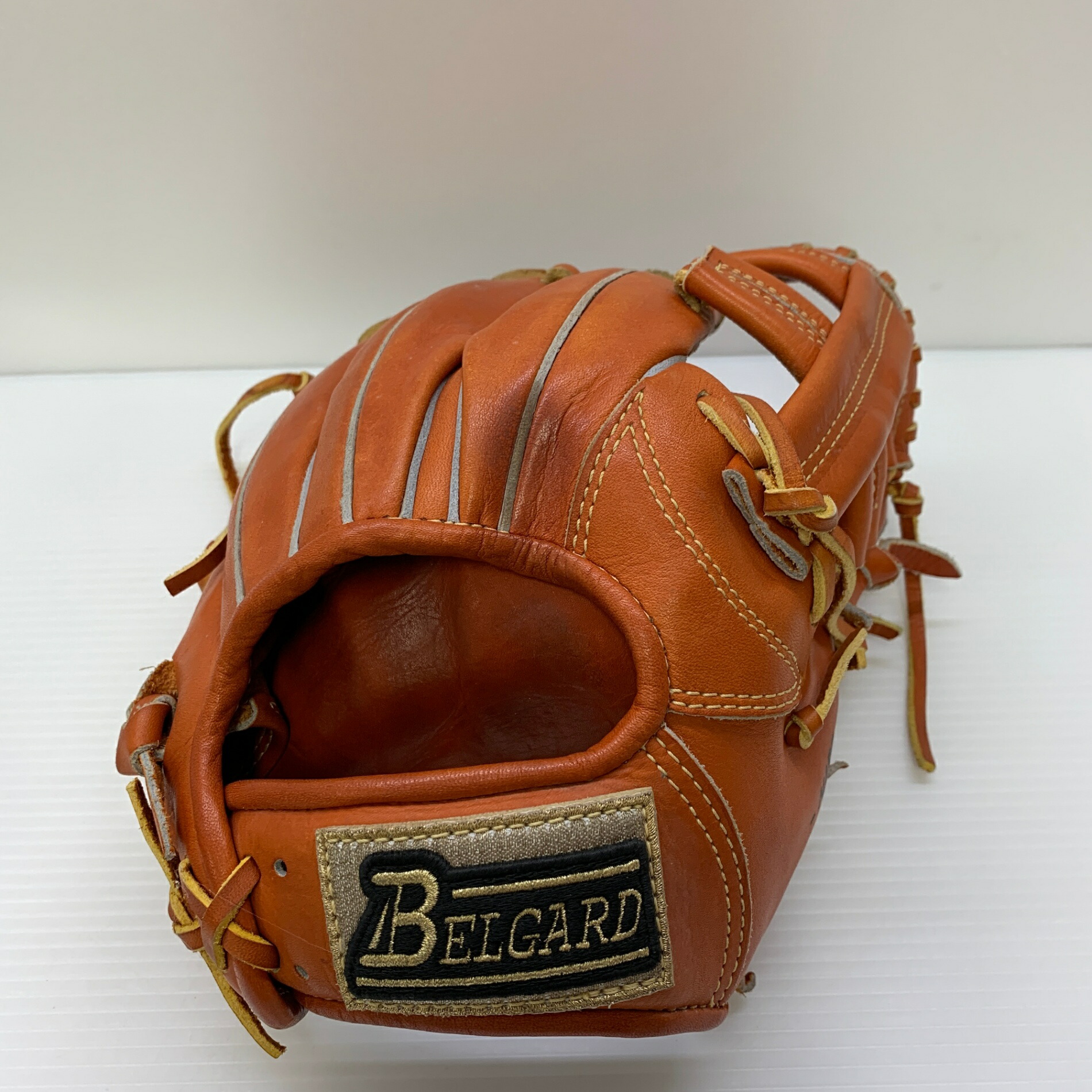 【楽天市場】BELGARD 硬式 大人 一般 内野手用 グローブ グラブ 右投げ BBｰ102 中古品 野球 6051：ピンチヒッター