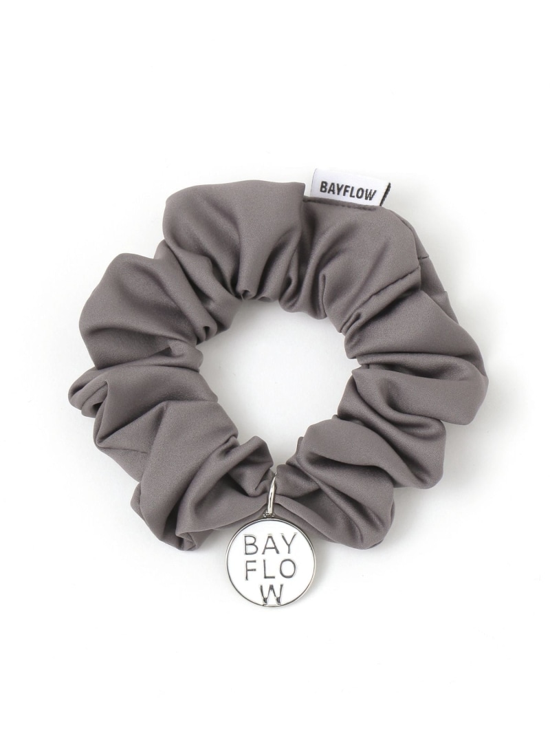 【楽天市場】ロゴチャームシュシュ BAYFLOW ベイフロー アクセサリー・腕時計 ブレスレット・バングル ブラック グレー[Rakuten Fashion]：BAYFLOW