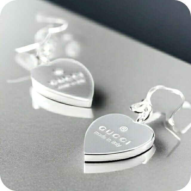 【楽天市場】グッチ ピアス レディース ブランド GUCCI トレードマーク スターリングシルバー プレート フック 両耳用 223993 ...