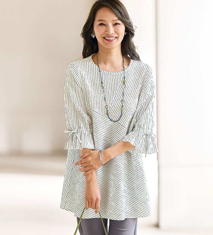 【楽天市場】チュニック レディース シャーリング素材ストライプ切替ブラウス 25盛夏 ベルーナ belluna M-5L：ベルーナ