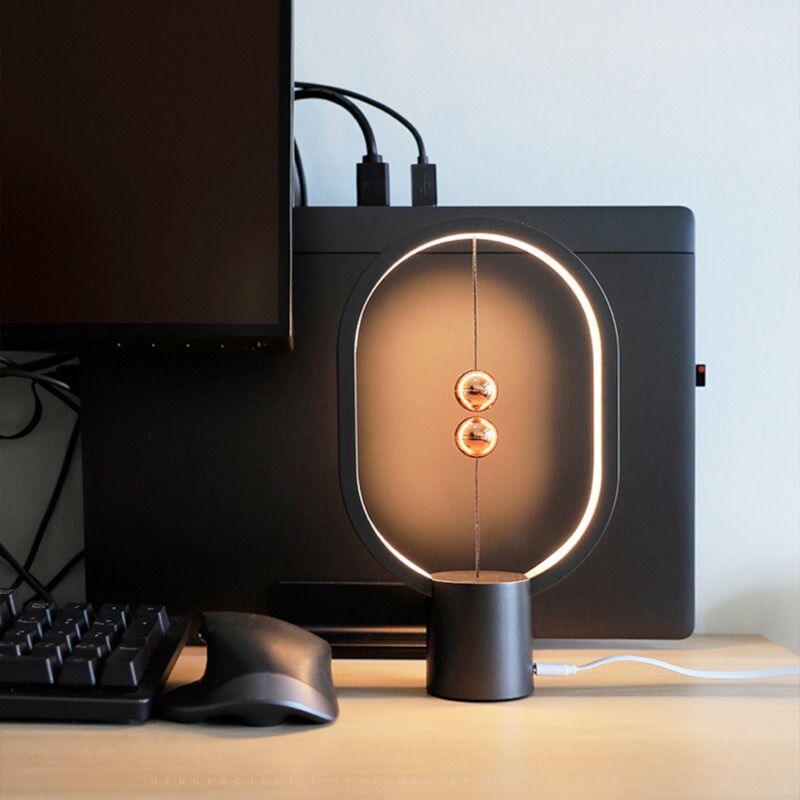 【送料無料】「バランスランプ ミニ」 LEDランプ シンプルなオーバルデザインで、スタイリッシュな空間を演出。手元を照らす便利なバランスランプ ...