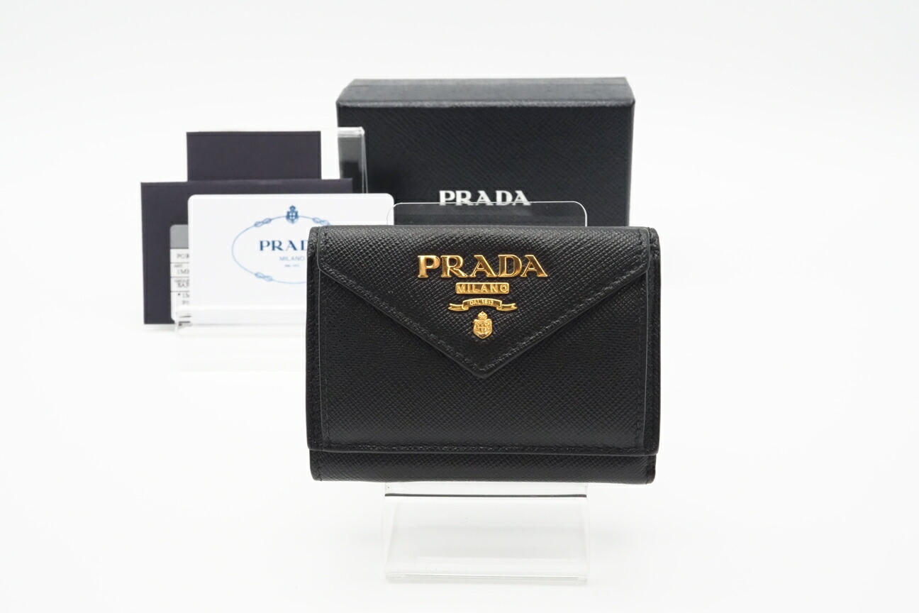 【楽天市場】☆安心の3大保証☆ ABランク ≪PRADA プラダ/三つ折り財布≫ 1MH021 メタルロゴ サフィアーノ レザー ネロ ...
