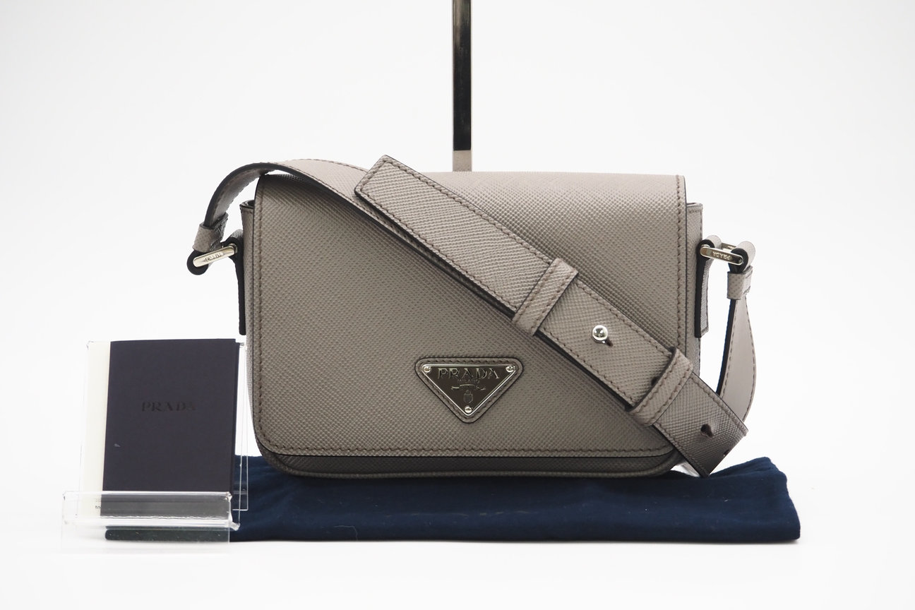 【楽天市場】☆安心の3大保証☆ Aランク ≪PRADA プラダ/ショルダーバッグ≫ 2VD065 トライアングルロゴ サフィアーノ レザー ...