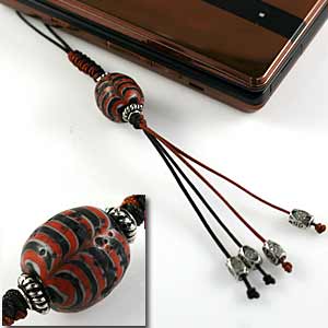 【楽天市場】とんぼ玉ストラップ古代の風黒・茶 OA-006【激安メガセール！】：ビッグスター ネットショップ