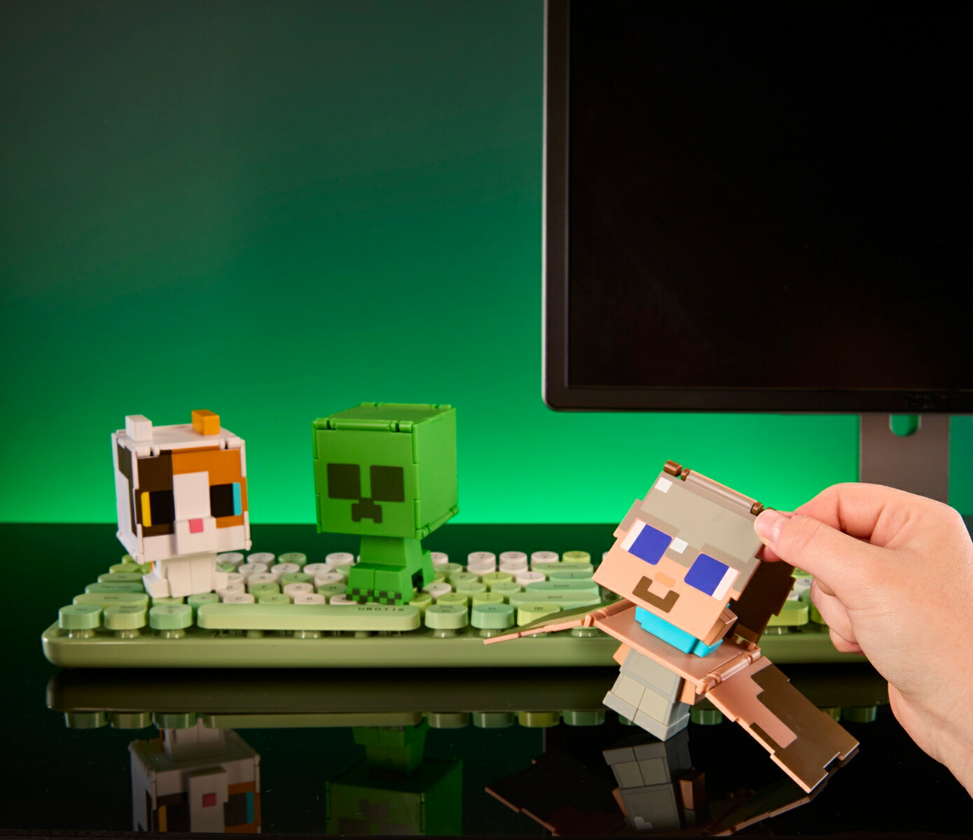 楽天ブックス: マインクラフト(MINECRAFT) 超展開フィギュア Aアソート【フィギュア5体入り BOX販売】 【6才~】 986A ...