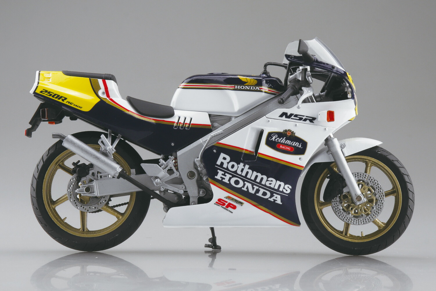 楽天ブックス: 1/12 完成品バイク Honda NSR250R SP '88 セイシェルナイトブルー/ホワイト (塗装済み完成品) - 玩具 - 4905083111550 : ゲーム