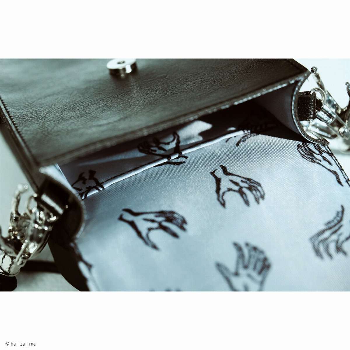 楽天ブックス: ha|za|ma 惹きずり込まれる運命のミニショルダーバッグBOOK - ha｜za｜ma - 9784299062802 : 本