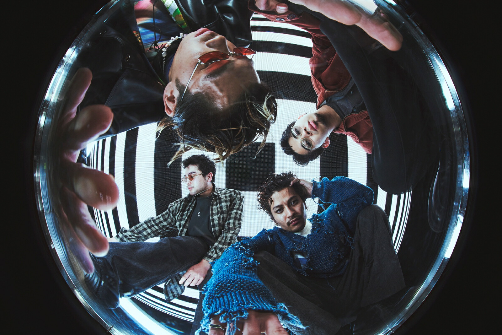 楽天ブックス: 一途／逆夢 - King Gnu - 4547366536256 : CD