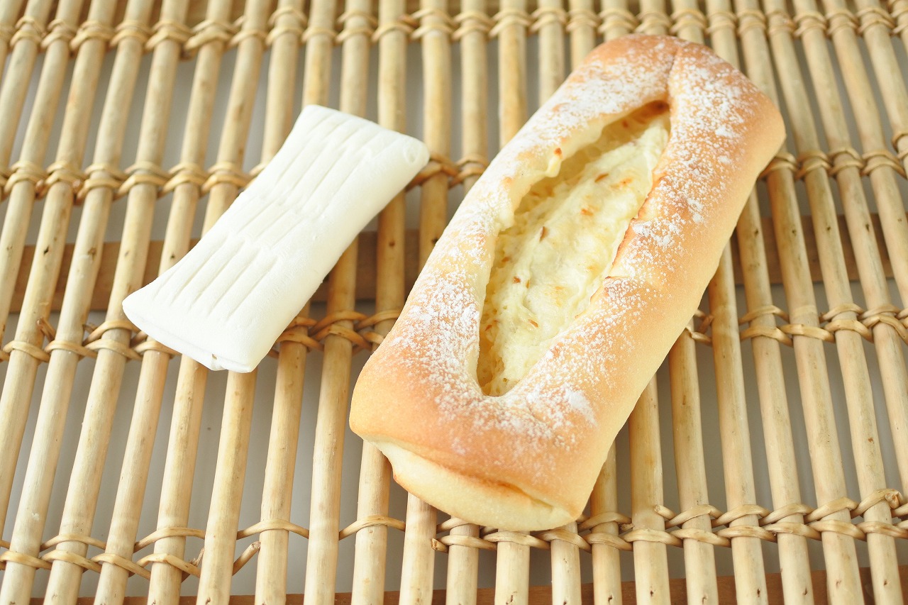 【楽天市場】敷島製パン 冷凍生地 燻製チーズ＆チーズ 72g×80個 【業務用・パスコ・敷島パン・チーズパン・セミハードパン・発酵必要】：パン ...