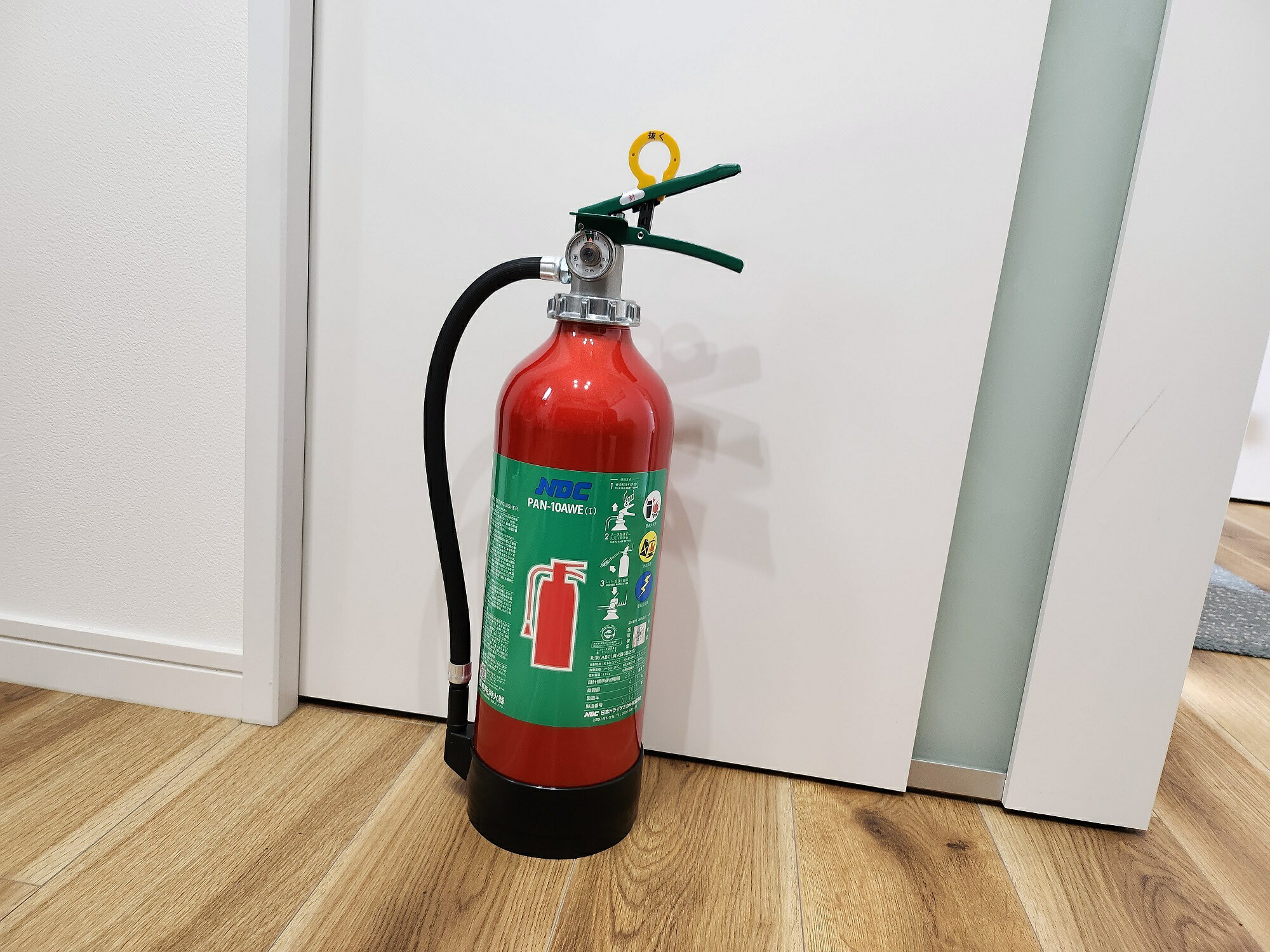 【楽天市場】【2025年製】PAN-10AWE(I) 10型 粉末消火器 日本ドライケミカル(株) NDC ABC粉末 3.0kg アルミ製 錆びにくい 持ち運びしやすい 蓄圧式 業務用 在庫 ...