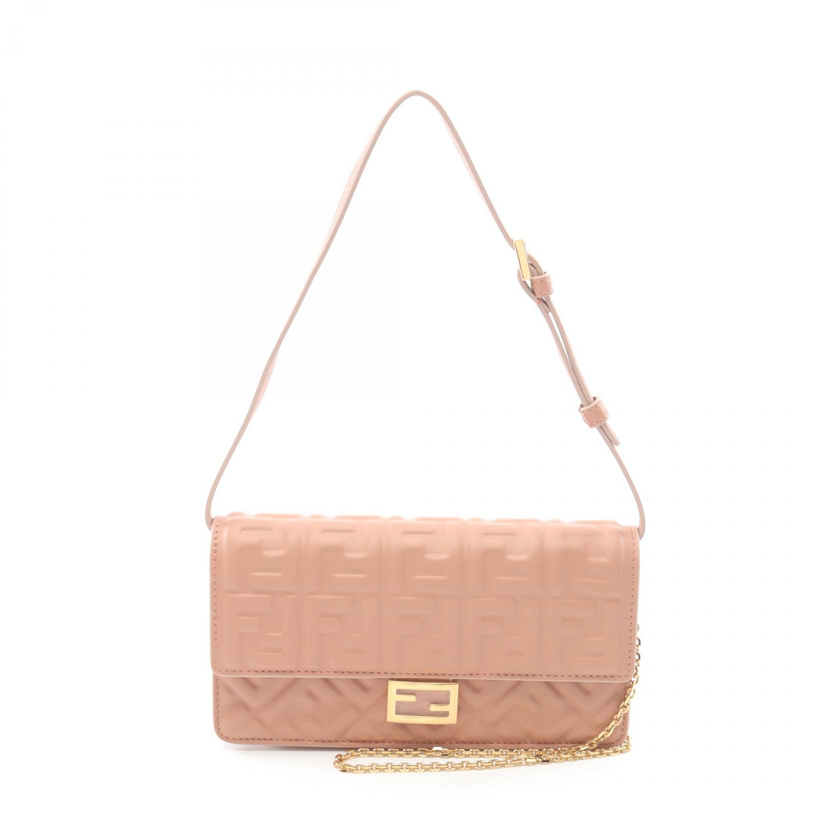【楽天市場】フェンディ FENDI バゲット FFロゴ ショルダーバッグ バッグ レザー レディース ピンク系 8M0498AAJDF1SK3 ...