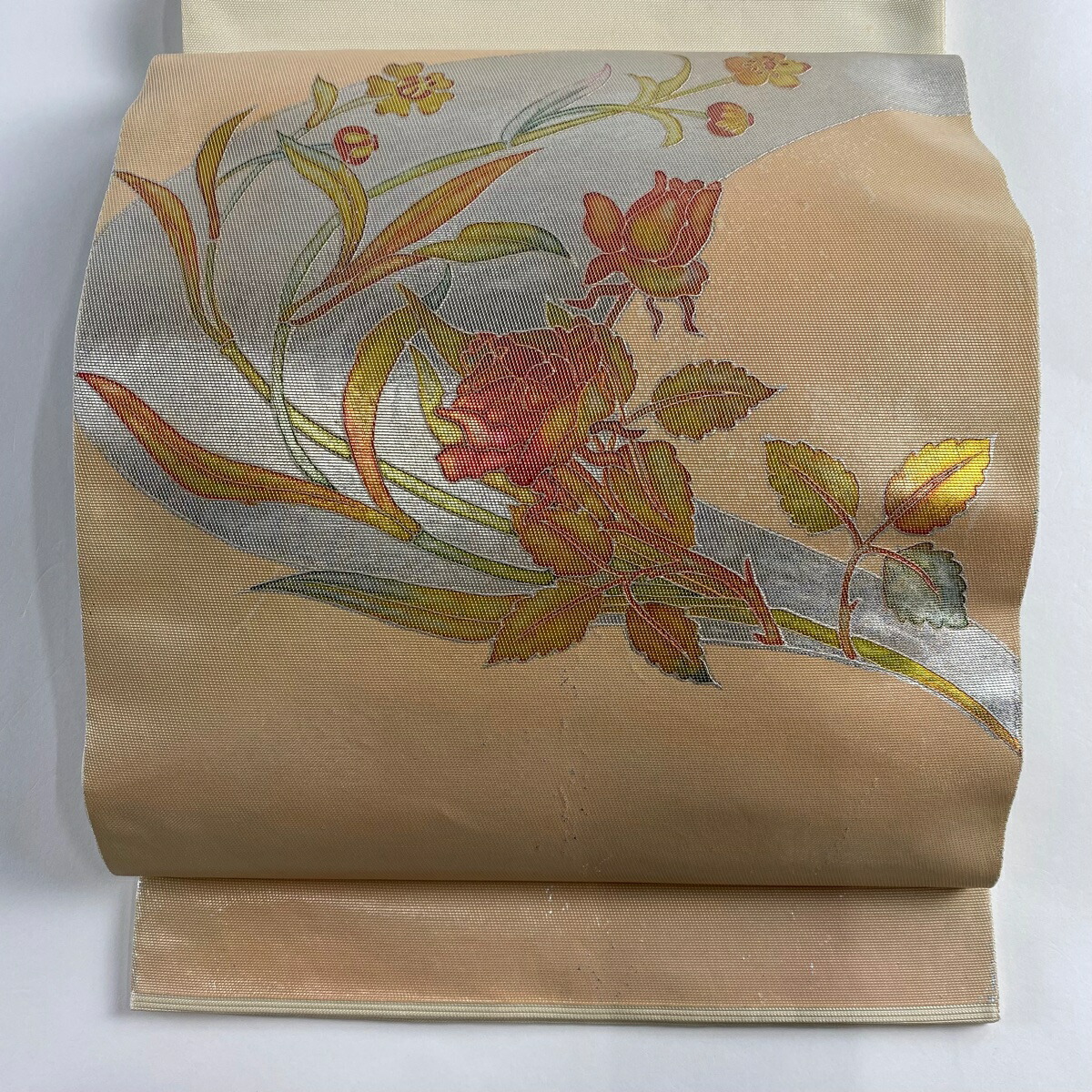 【楽天市場】【最終値引き】袋帯 名品 川島織物 落款あり 草花 箔 ピンクベージュ お太鼓柄 正絹 【中古】 msp70：バイセル 楽天市場店