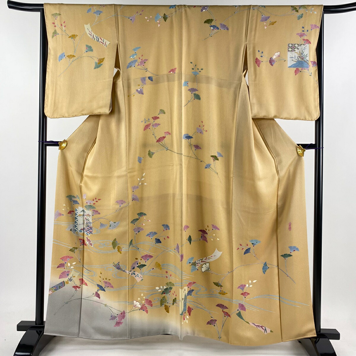 【楽天市場】訪問着 身丈161.5cm 裄丈65cm M 袷 清染居 上野街子 落款あり 草花 色紙 薄茶色 正絹 美品 逸品 一つ紋 【中古 ...