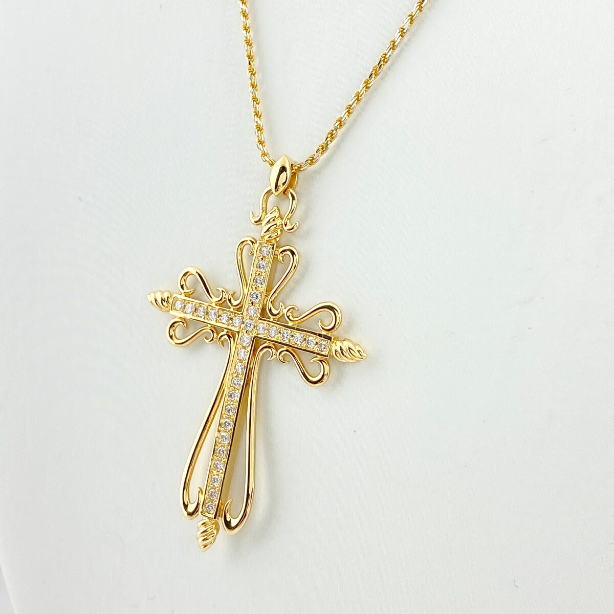【楽天市場】【ラッピング可】 クロスモチーフ デザインネックレス YG イエローゴールド ペンダント メレダイヤ 十字架 ネックレス K18 ...