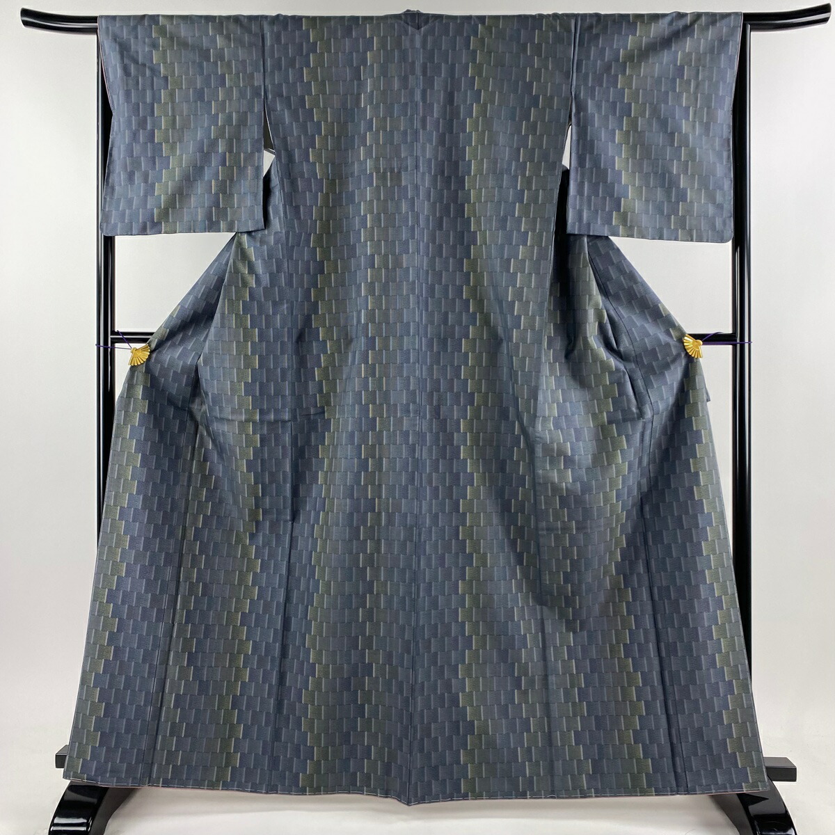 【楽天市場】紬 身丈164.5cm 裄丈65cm M 袷 幾何学模様 青 正絹 名品 【中古】：バイセル 楽天市場店