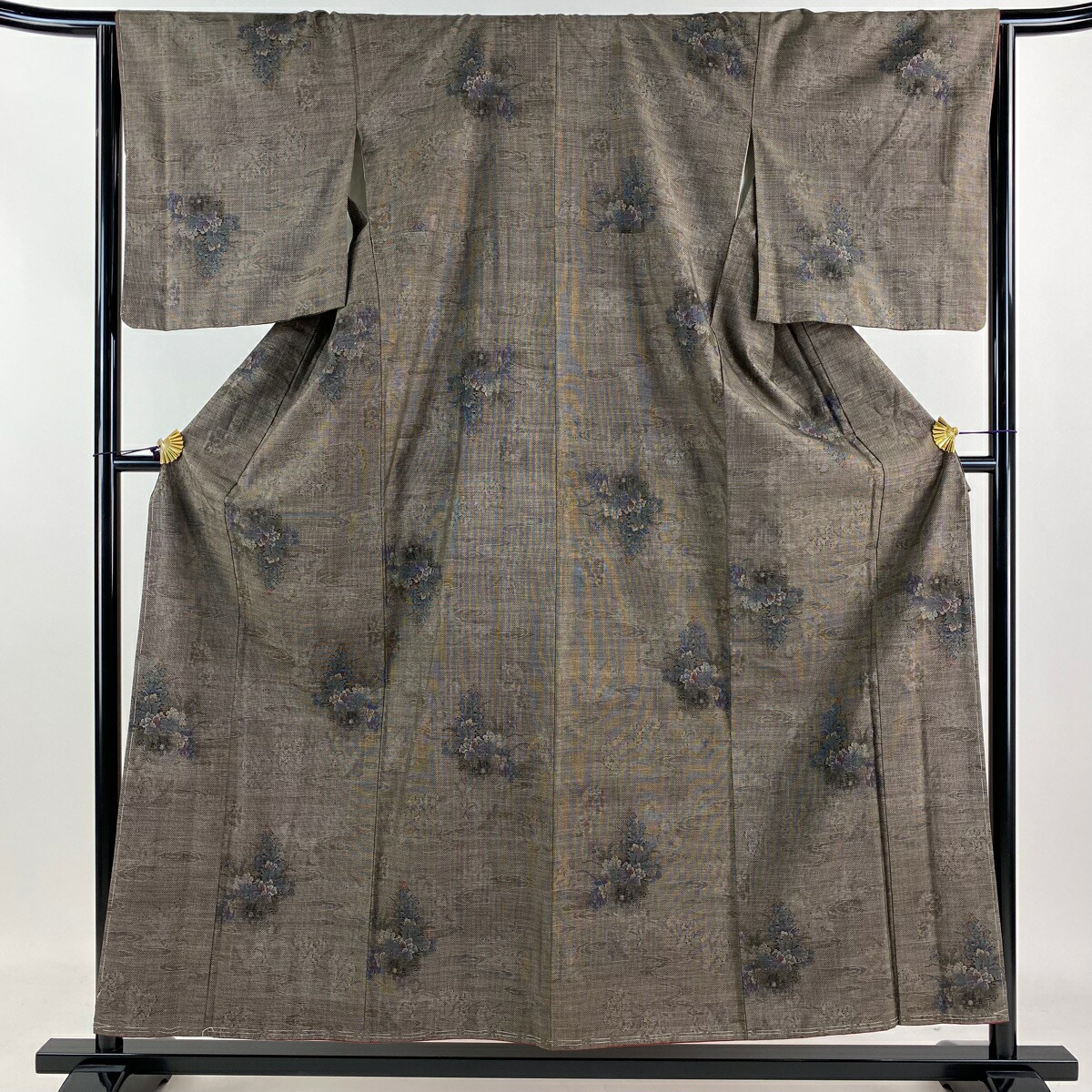 【楽天市場】大島紬 身丈155.5cm 裄丈65.5cm M 袷 純泥染 花車 流水 焦茶色 正絹 秀品 【中古】：バイセル 楽天市場店